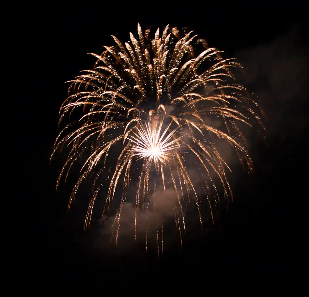 Best Fireworks from Brothers Pyrotechnics | Firework Crazy