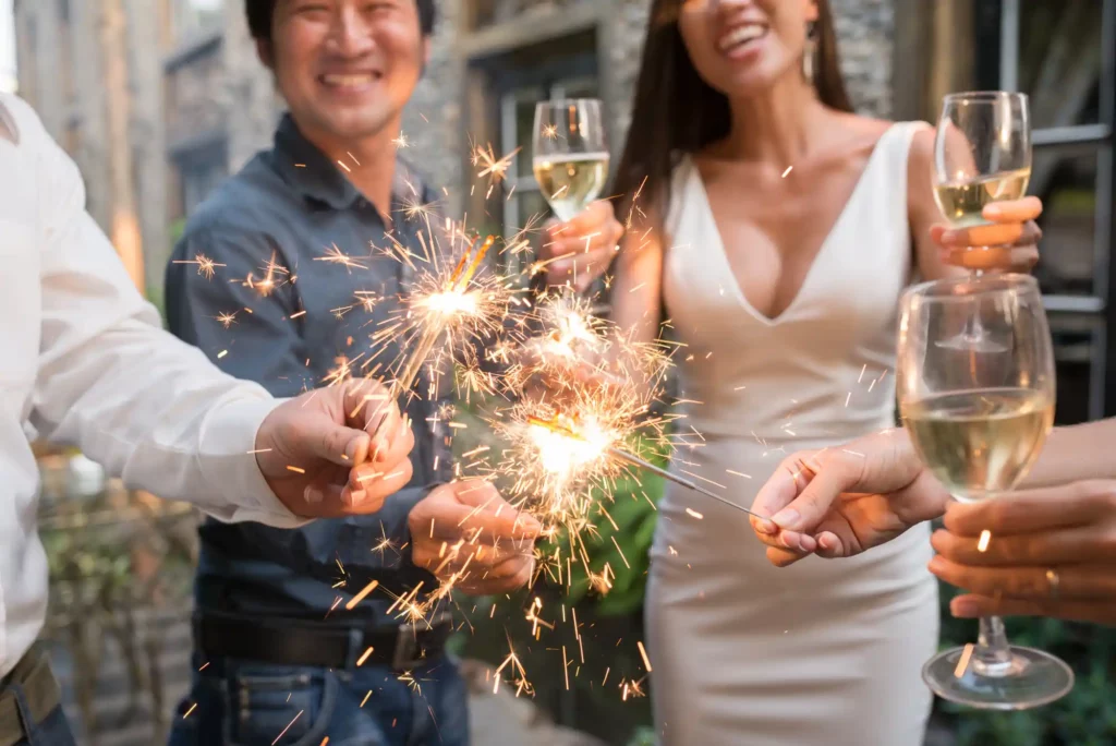 A Guide to Using Sparklers for Weddings